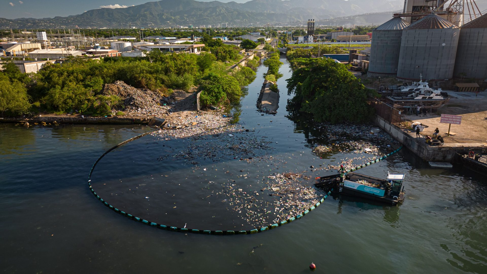 The Ocean Cleanup: How a High School Vision is Sifting the Seas | Bow ...